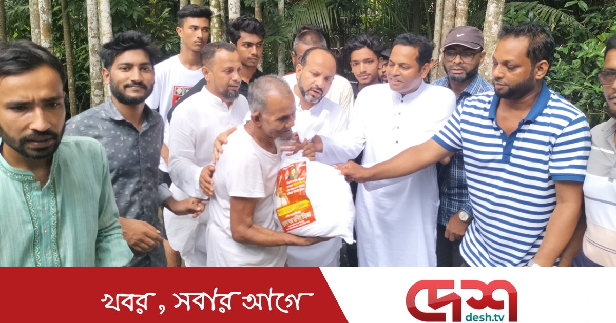 লক্ষ্মীপুরে ৬০০ বন্যার্ত পরিবার পেলেন খাদ্য সহায়তা
